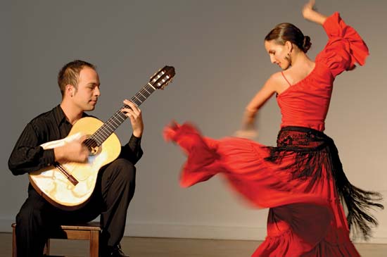 Flamenco dancing in Valencia: experience the Spanish culture – Feet Up ...